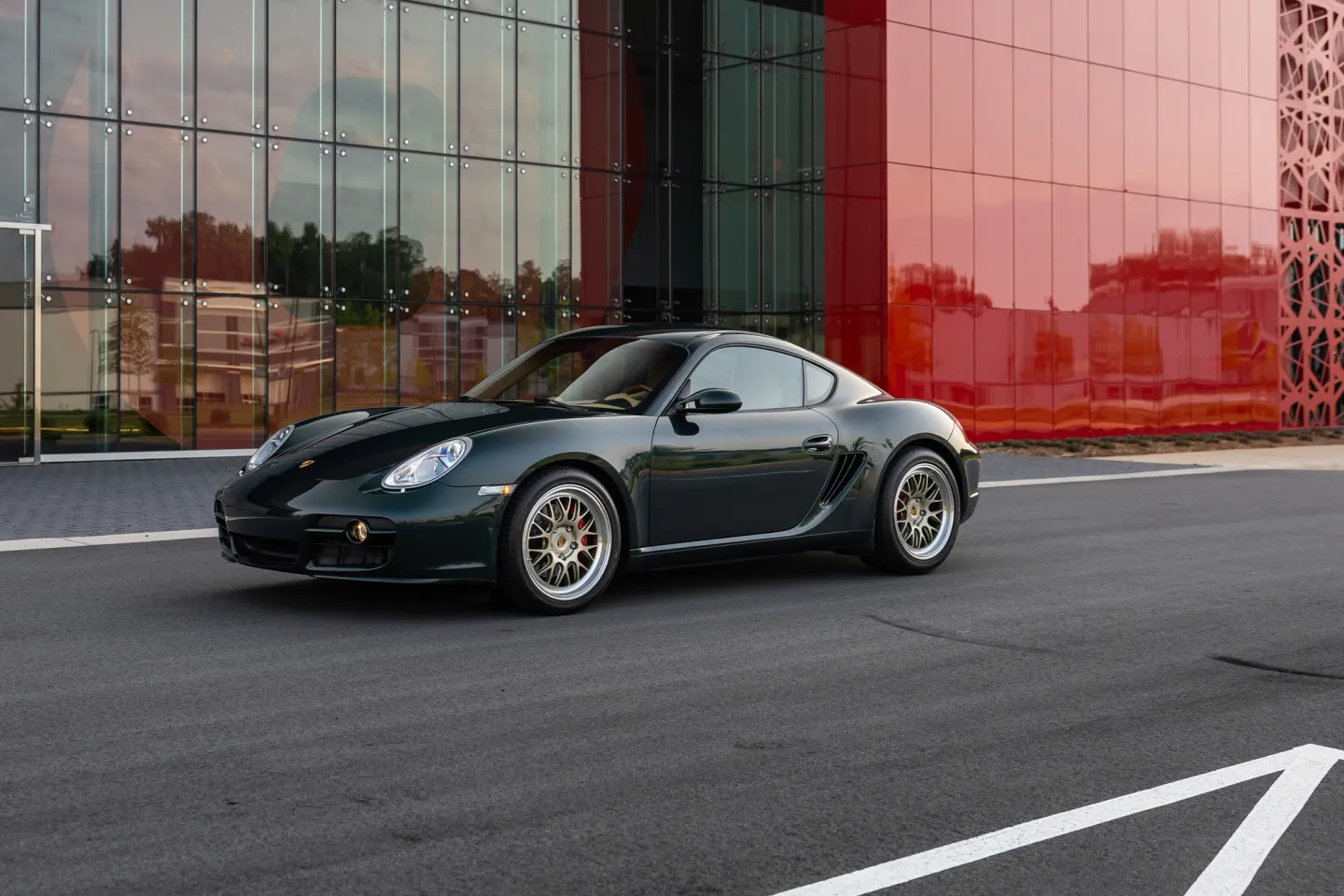 Porsche 987 Cayman S with 18" ML-10RT Wheels in Machined Lip Gloss ...