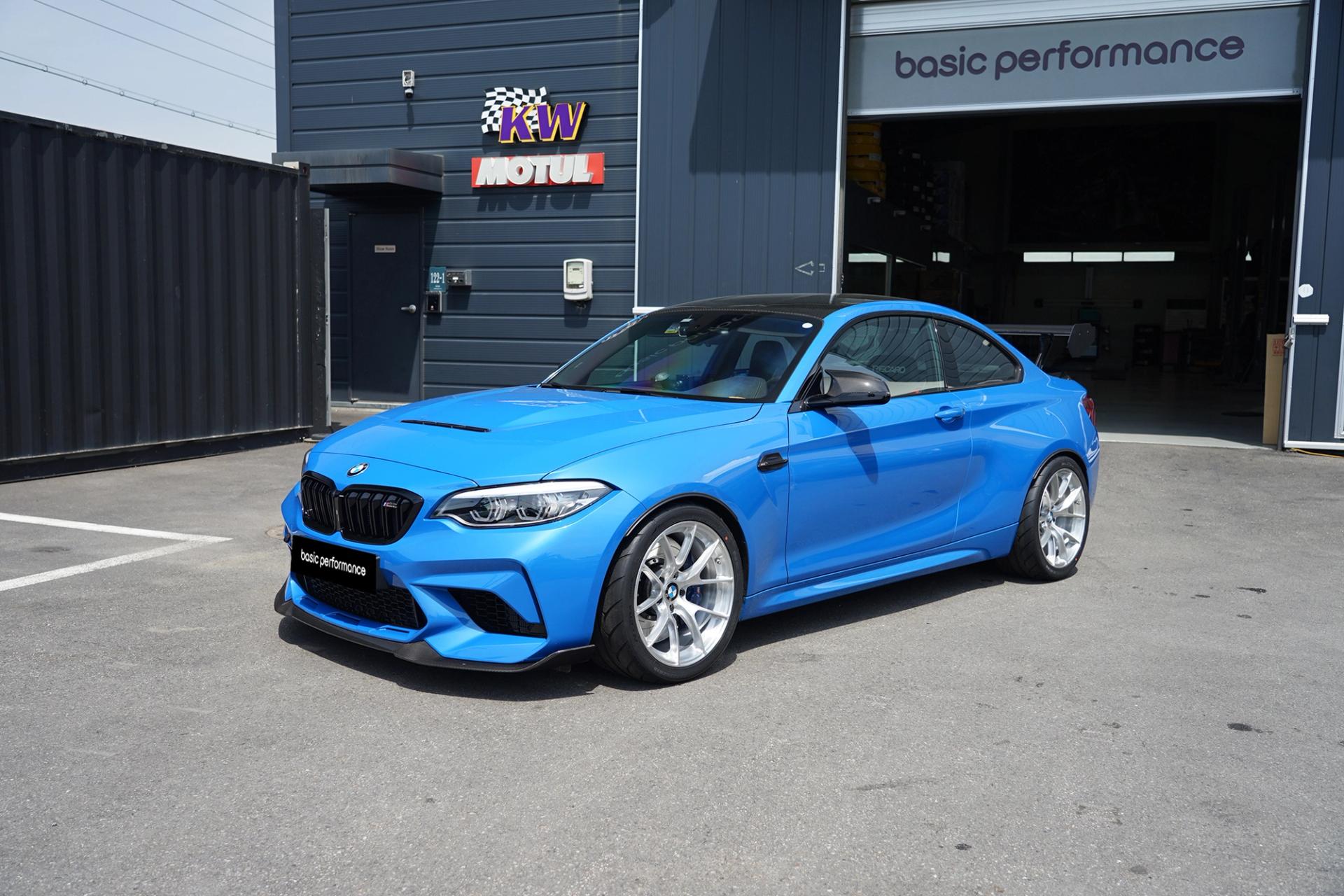 BMW F87 M2 with 18" VS-5RS Wheels in Brushed Clear