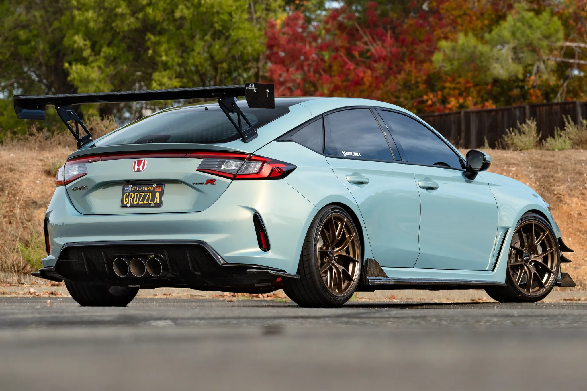 Honda FL5 Civic Type-R with 19" VS-5RS Wheels in Satin Bronze