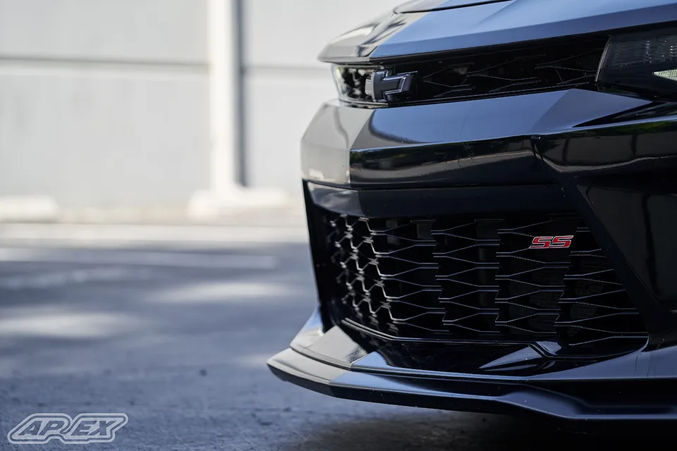 Chevrolet 6th Gen Camaro SS 1LE with 19" ARC-8 Wheels in Anthracite