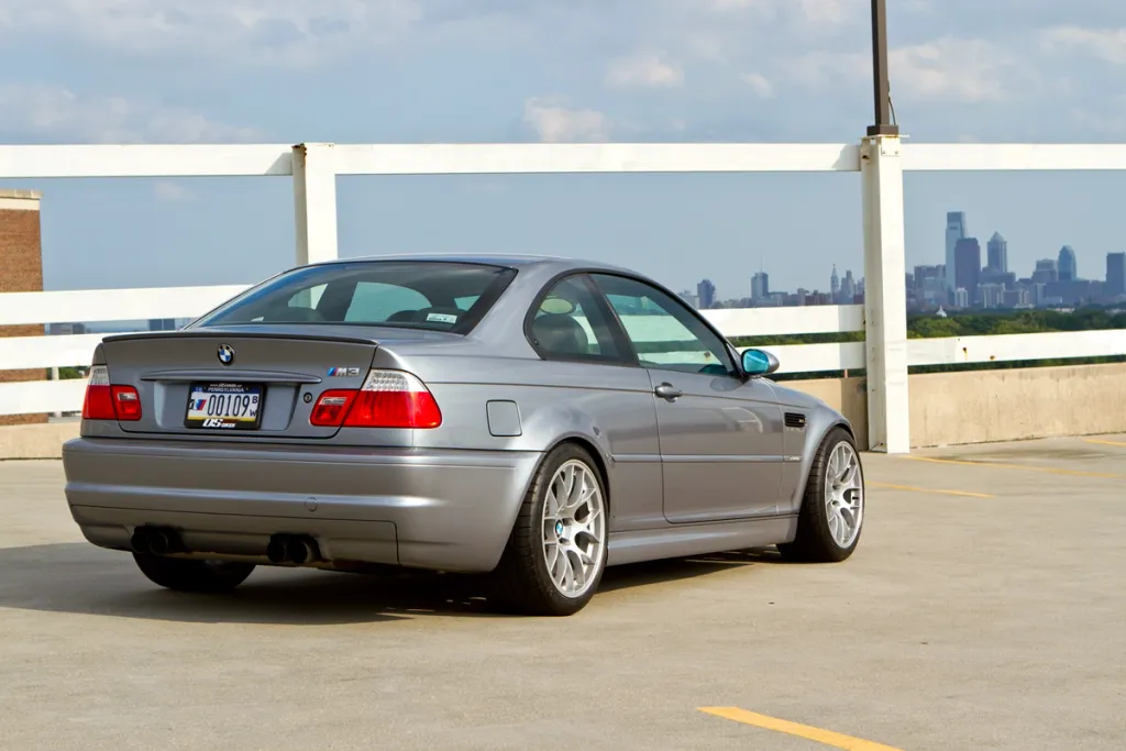 BMW E46 M3 with 18" EC-7 Wheels in Race Silver