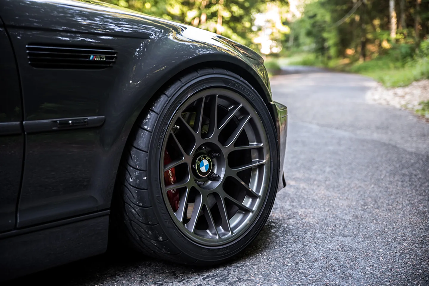 BMW E46 M3 with 18" ARC-8 Wheels in Anthracite