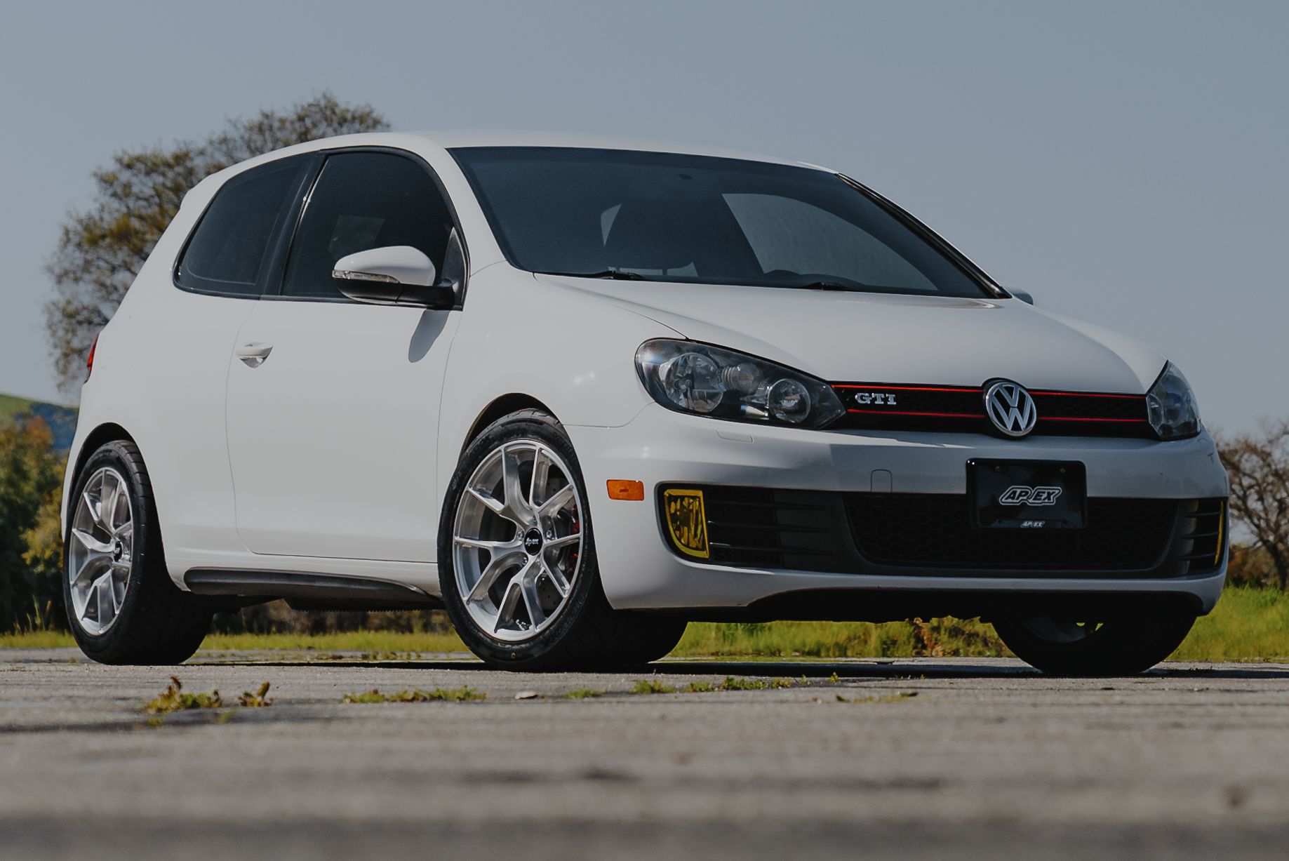VW MK6 GTI with 17" VS-5RS Wheels in Brushed Clear