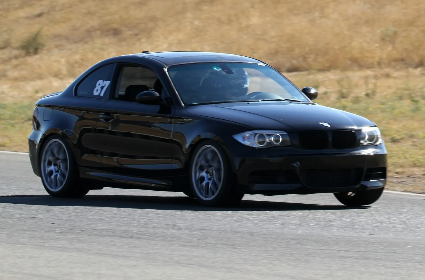 BMW E82 Coupe 1 Series with 18" EC-7 Wheels in Race Silver