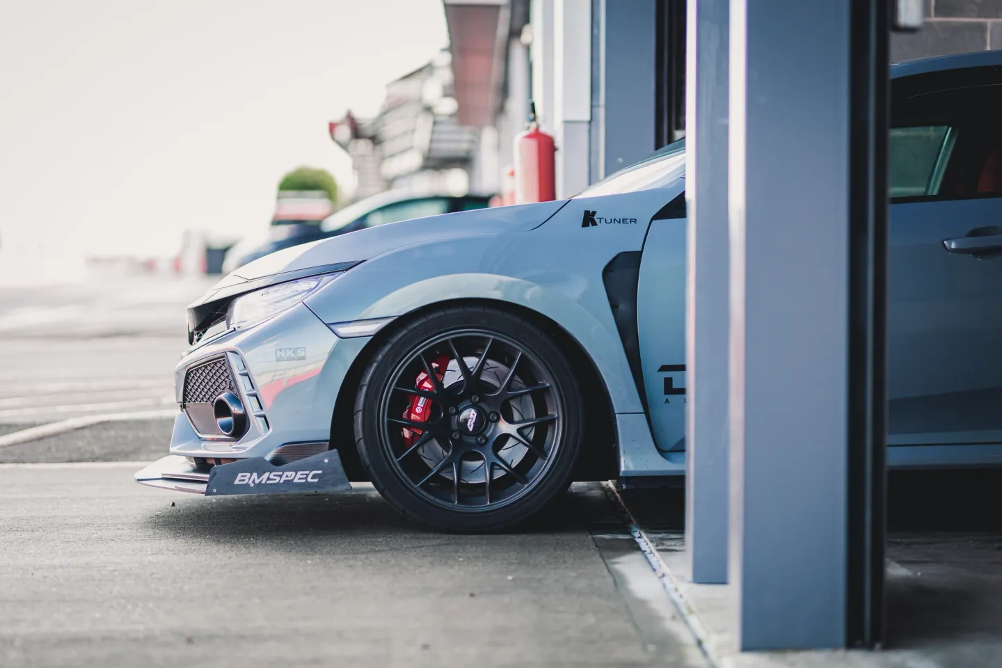 Honda FK8 Civic Type-R with 18" EC-7 Wheels in Anthracite