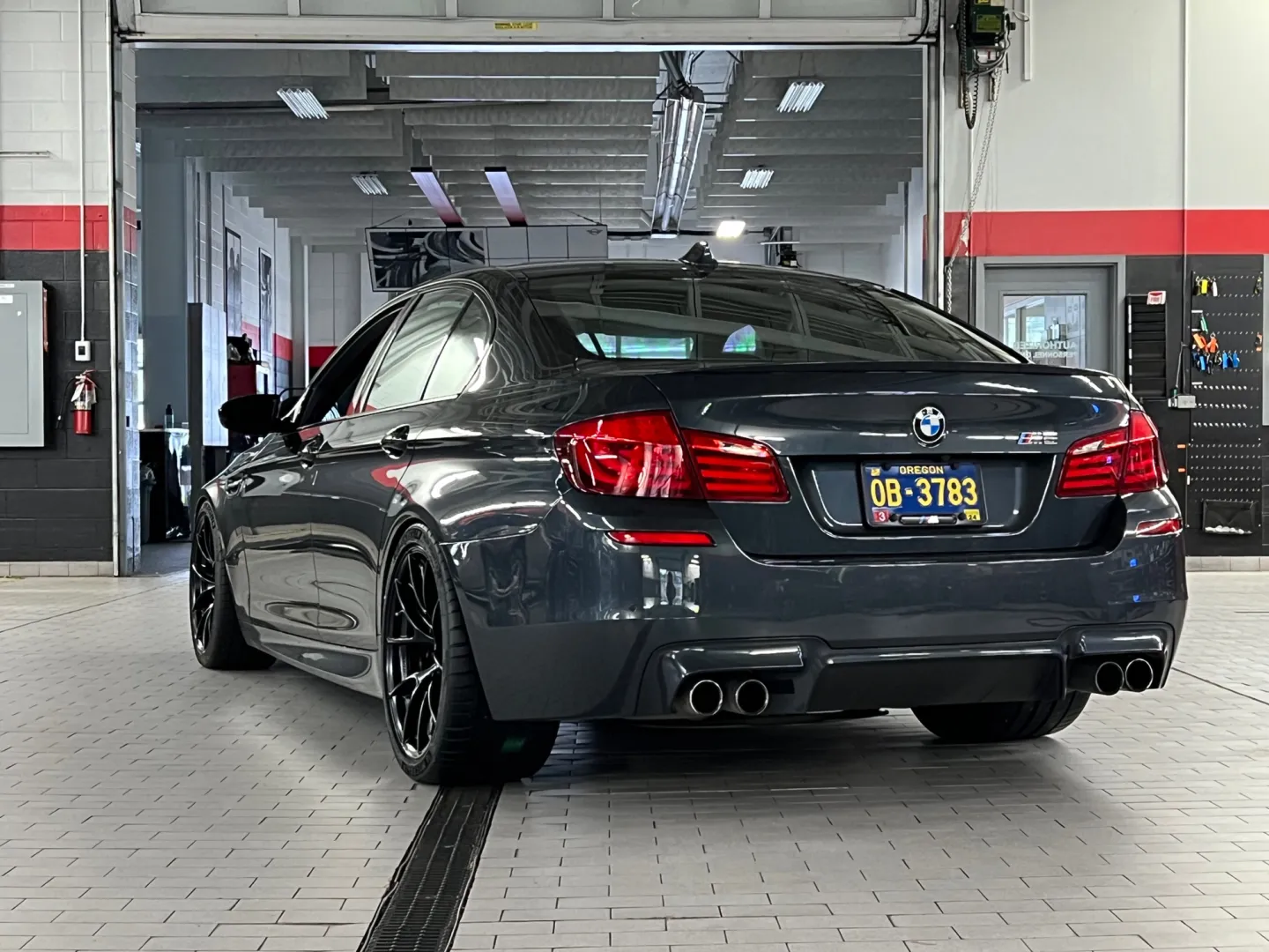 BMW F10 M5 with 20" VS-5RS Wheels in Satin Black