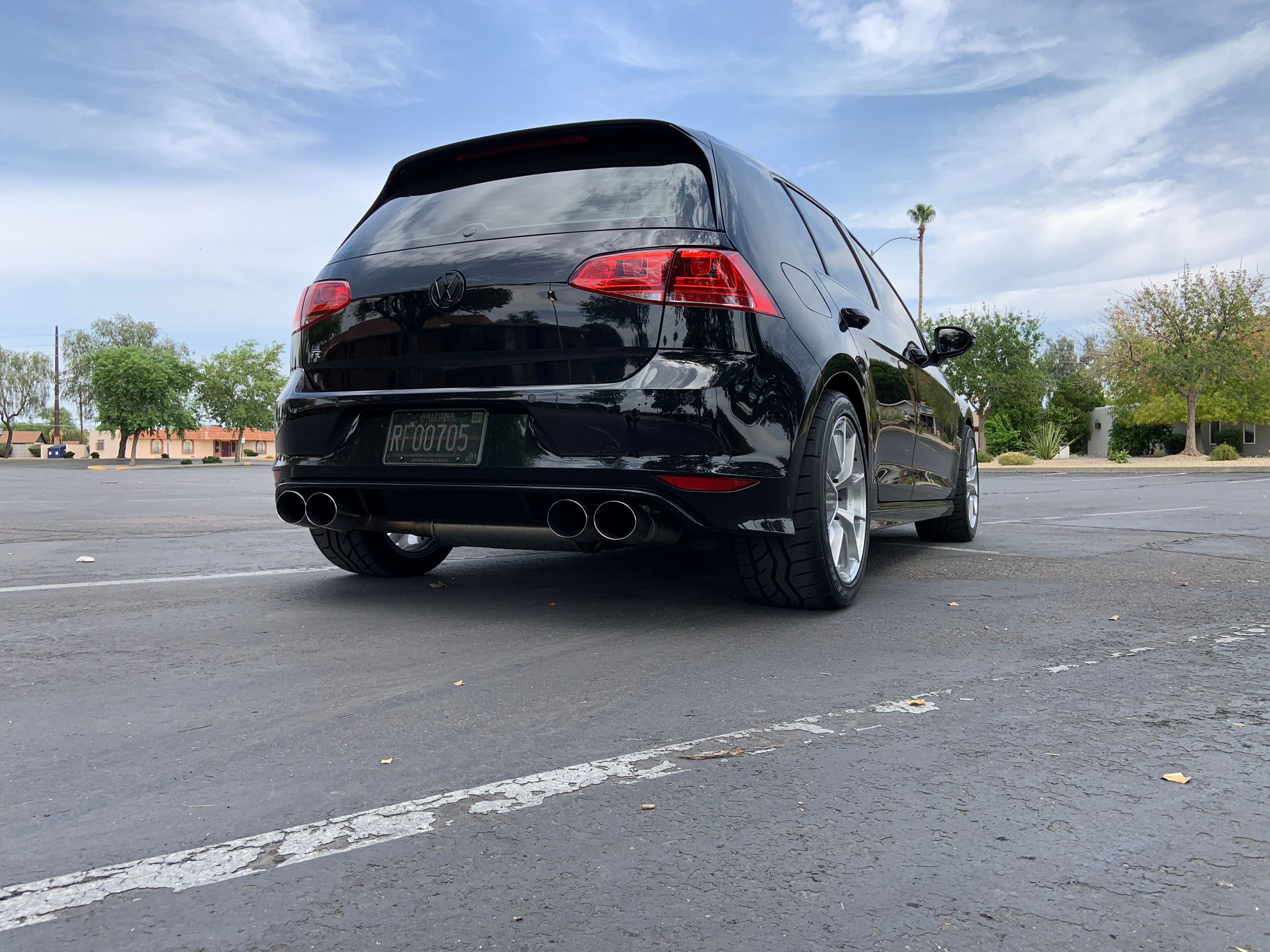 VW MK7 Golf R with 17" VS-5RS Wheels in Brushed Clear