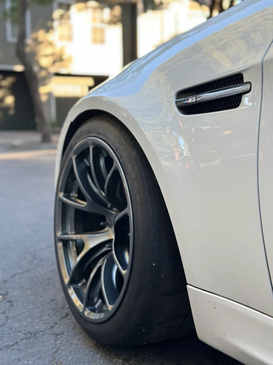 BMW E90 Sedan M3 with 18" VS-5RE Wheels in Anthracite