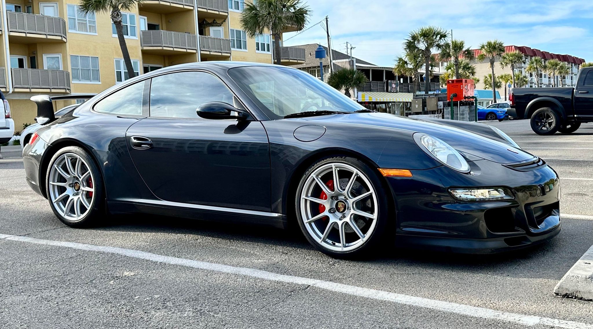 Porsche 911 997 Carrera S with 19" SM-10 Wheels in Race Silver