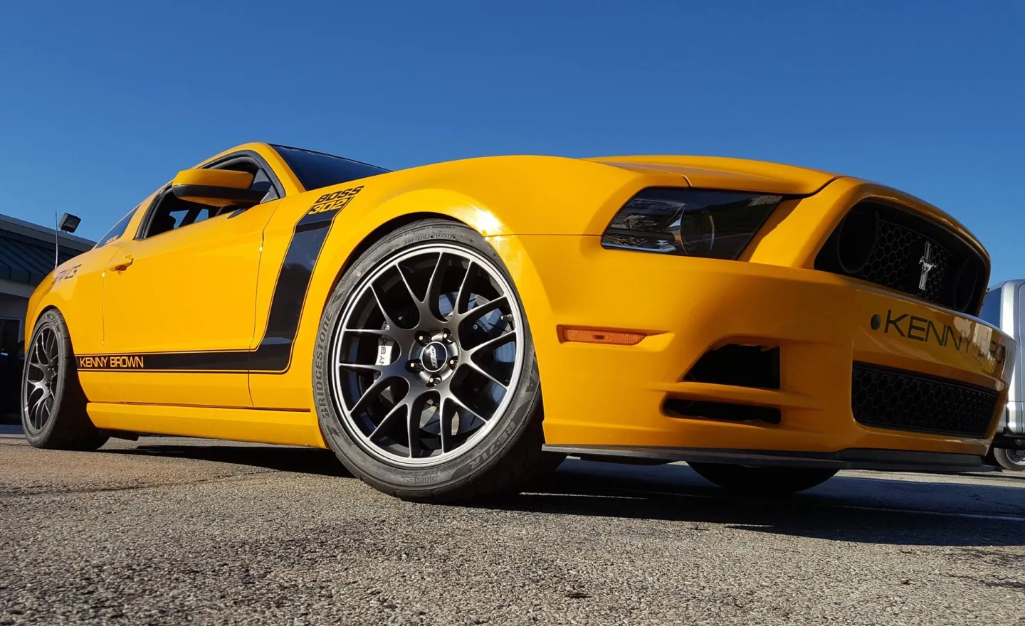 Ford S197 Mustang Boss 302 with 19" EC-7 Wheels in Anthracite