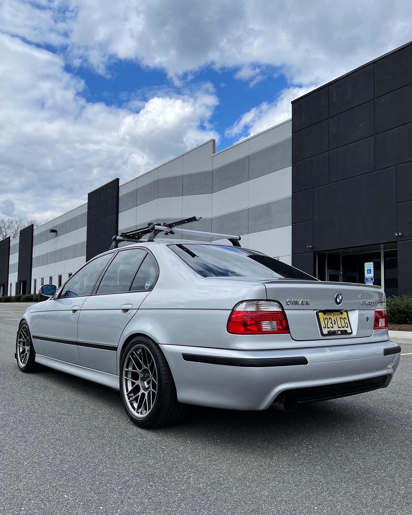 BMW E39 5 Series with 18" ARC-8 Wheels in Anthracite