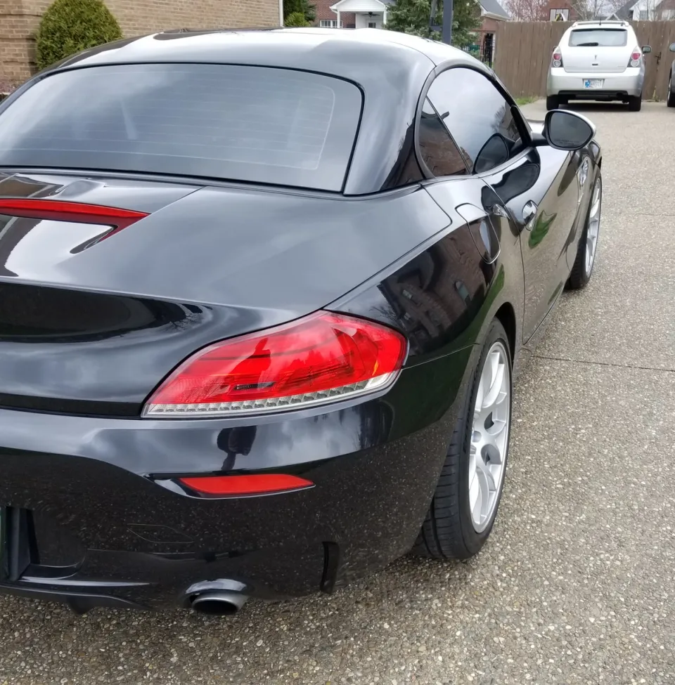 BMW E89 Z4 with 18" EC-7 Wheels in Race Silver