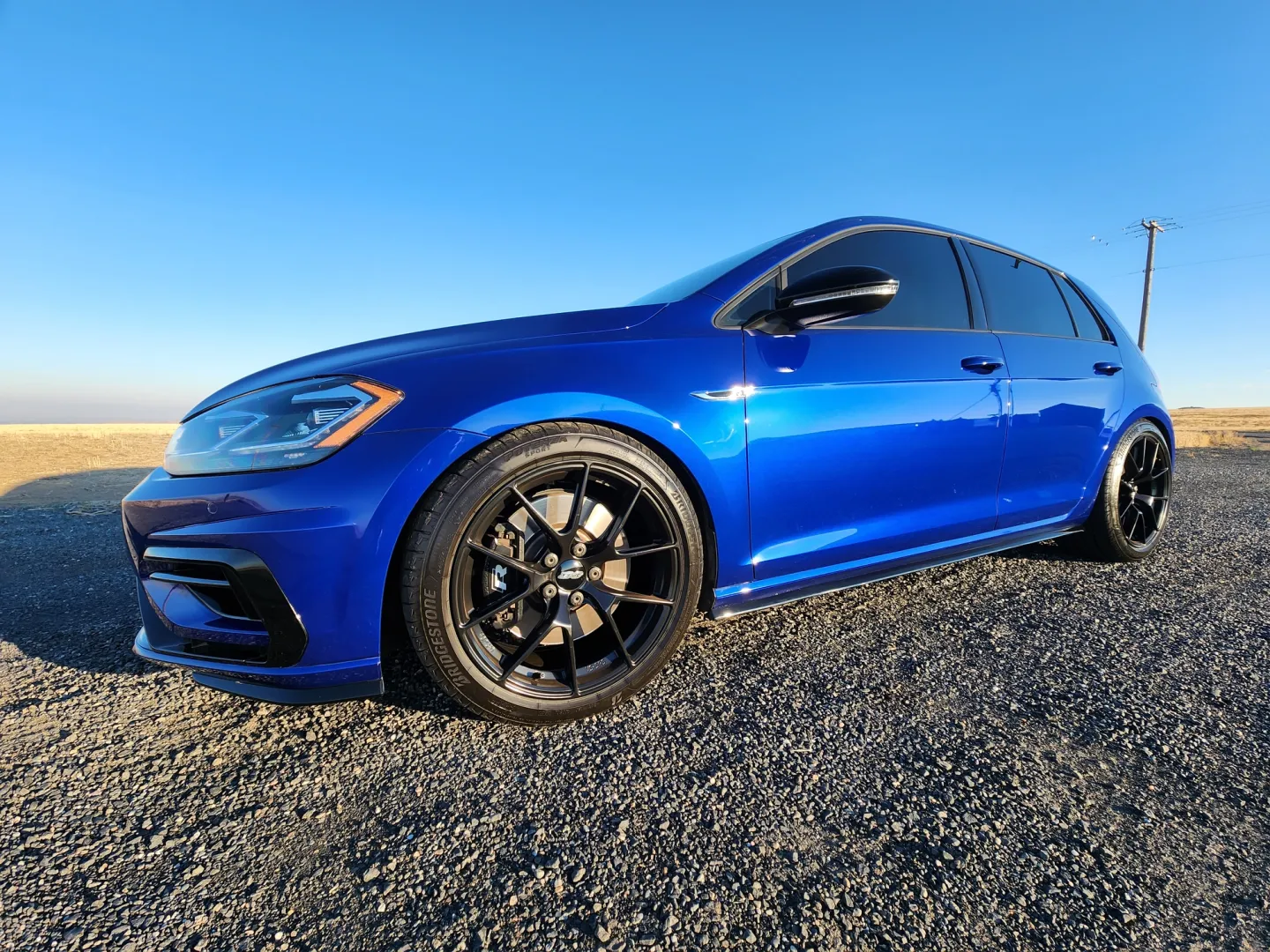 VW MK7 Golf R with 18" VS-5RS Wheels in Satin Black