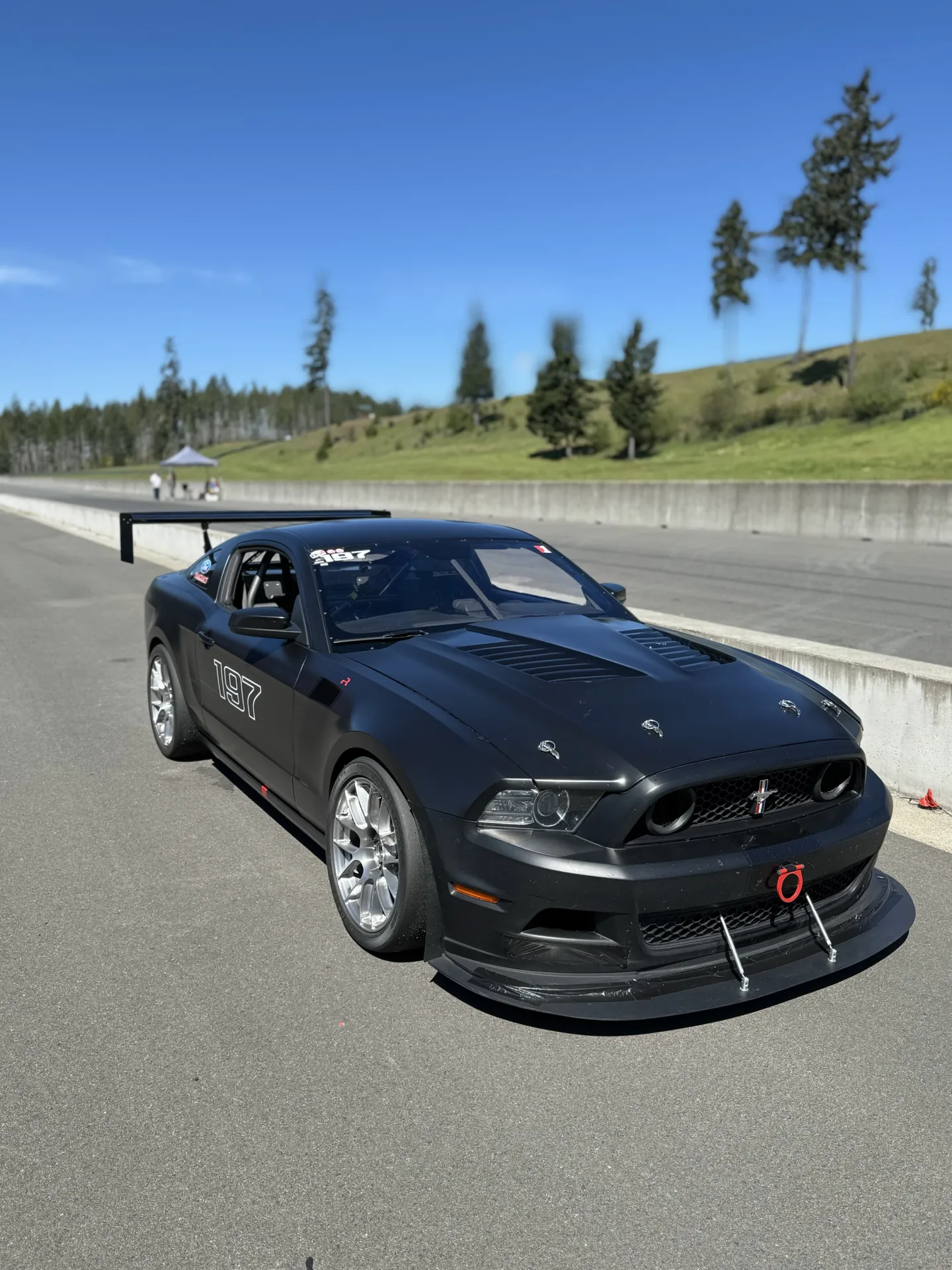 Ford S197 Mustang GT with 18" EC-7RS Wheels in Brushed Clear