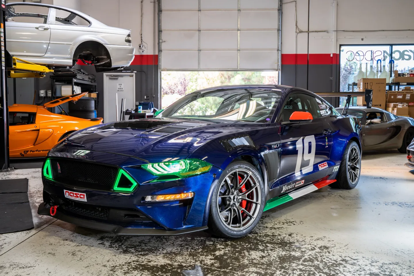 Ford S550 Mustang GT with 18" VS-5RS Wheels in Anthracite