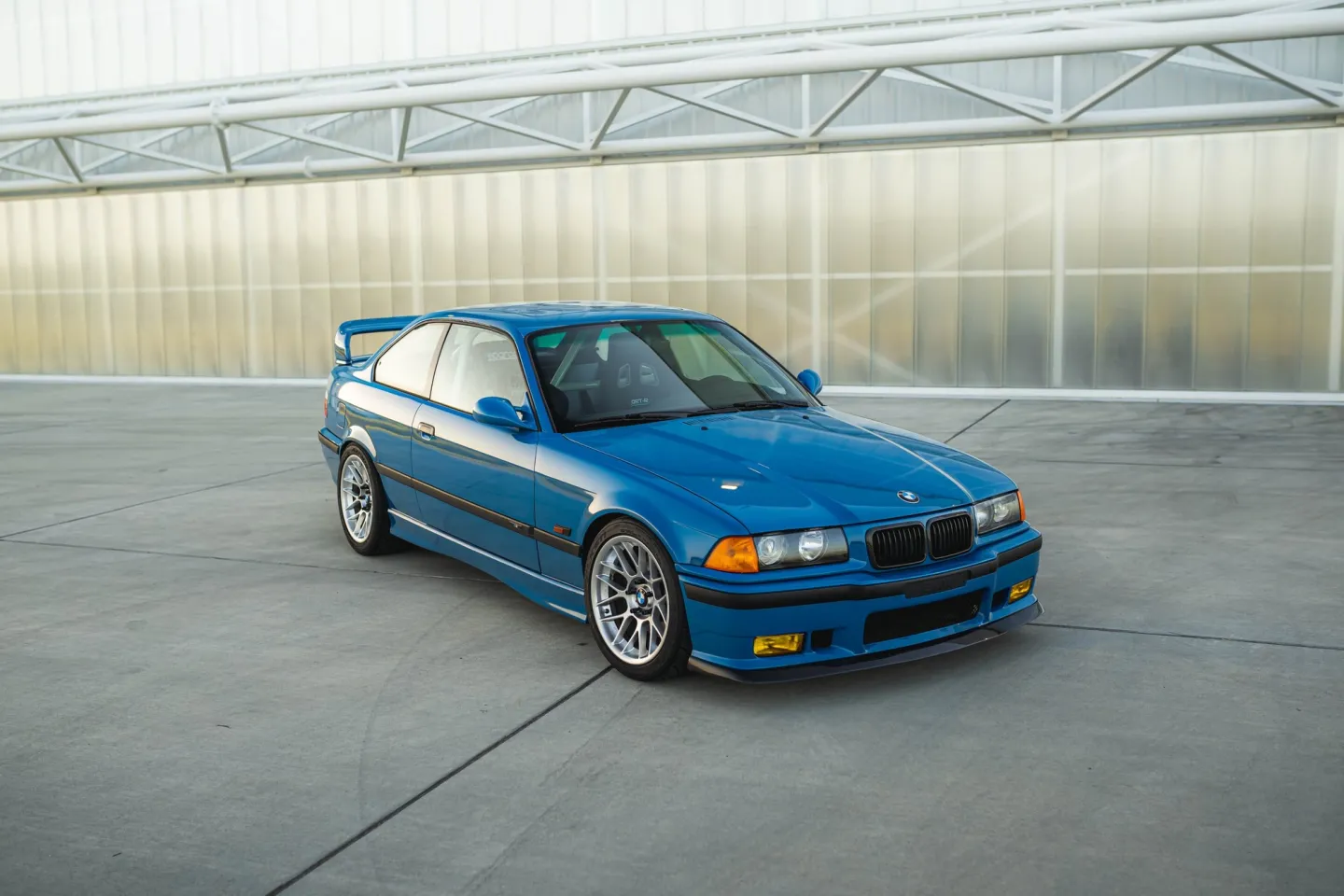 BMW E36 M3 with 17" ARC-8 Wheels in Hyper Silver