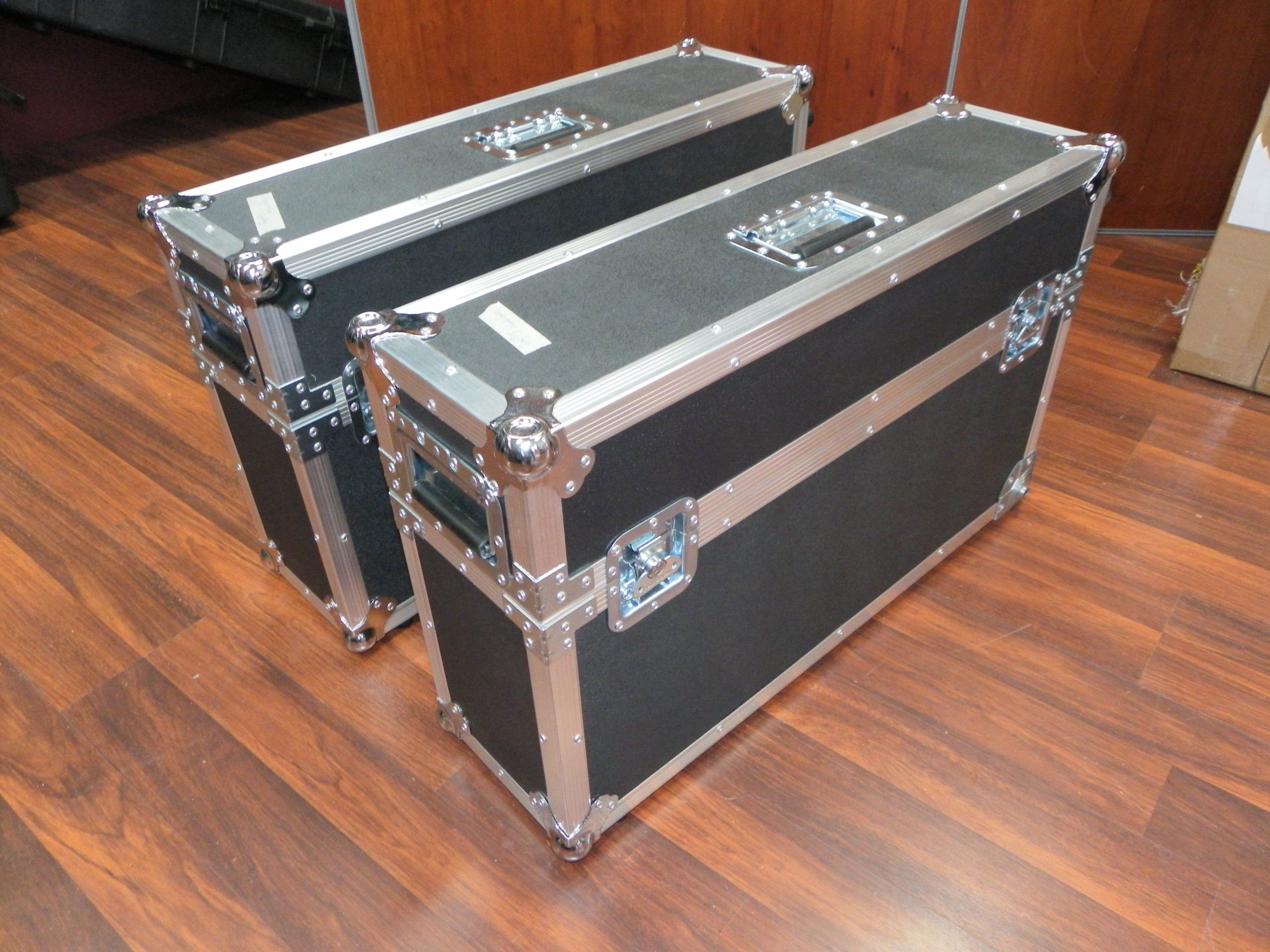 32 inch Screen Cases With Corner Castors | Protectapack