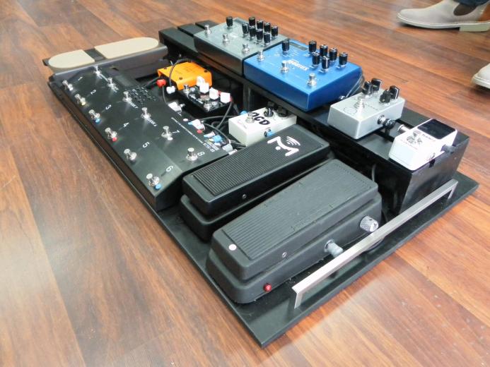Custom Road Case For Pedalboard Pedaltrain