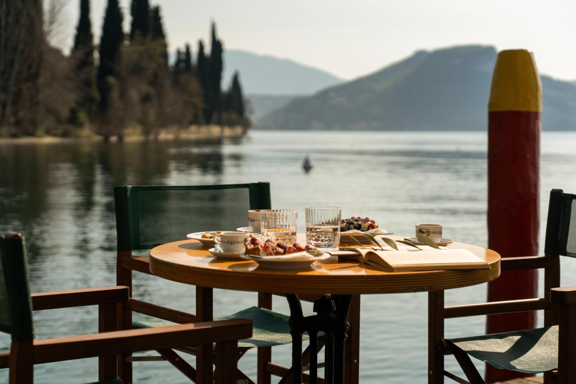 On the Shores of Lake Garda: Locanda San Vigilio | Artemest