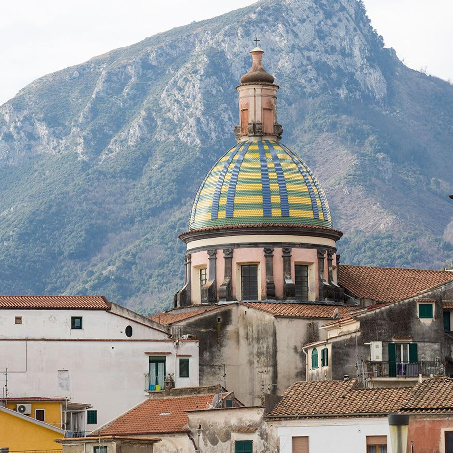 Pinto, Italian Ceramics by the Sea | Artemest