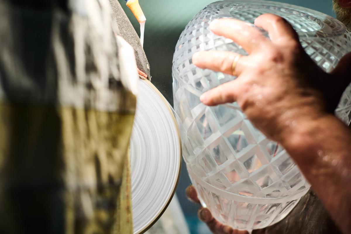 Mario Cioni & C: The Art of Crystalware | Artemest