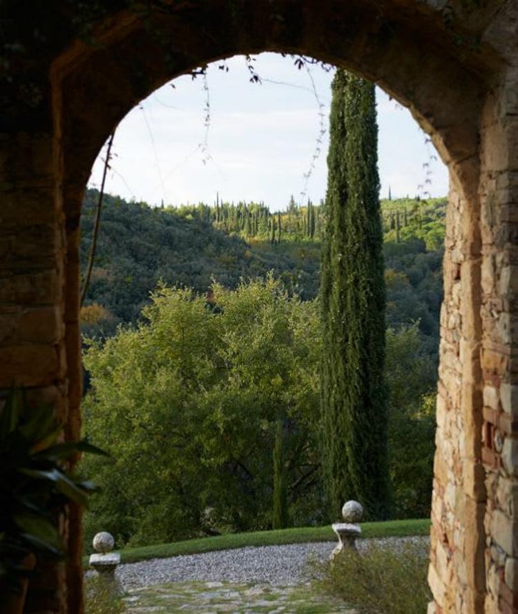 Castello di Vicarello: A Dreamy Tuscan Castle | Artemest