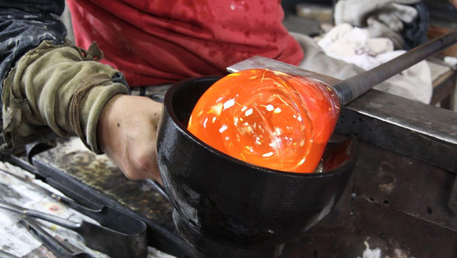 Micheluzzi Glass: Innovative Visions of Glassmaking | Artemest