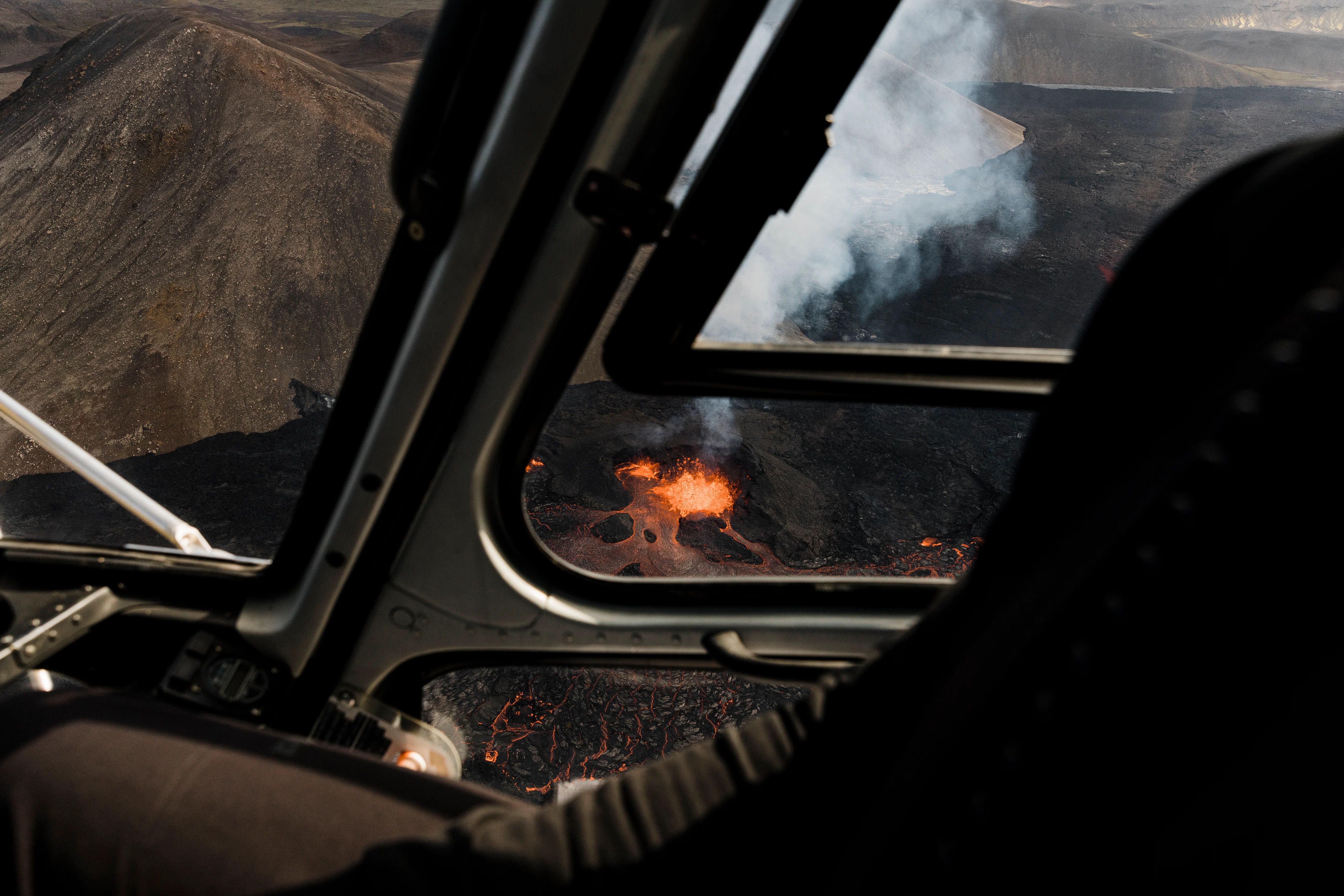 Volcano Eruption Helicopter Tour 2024