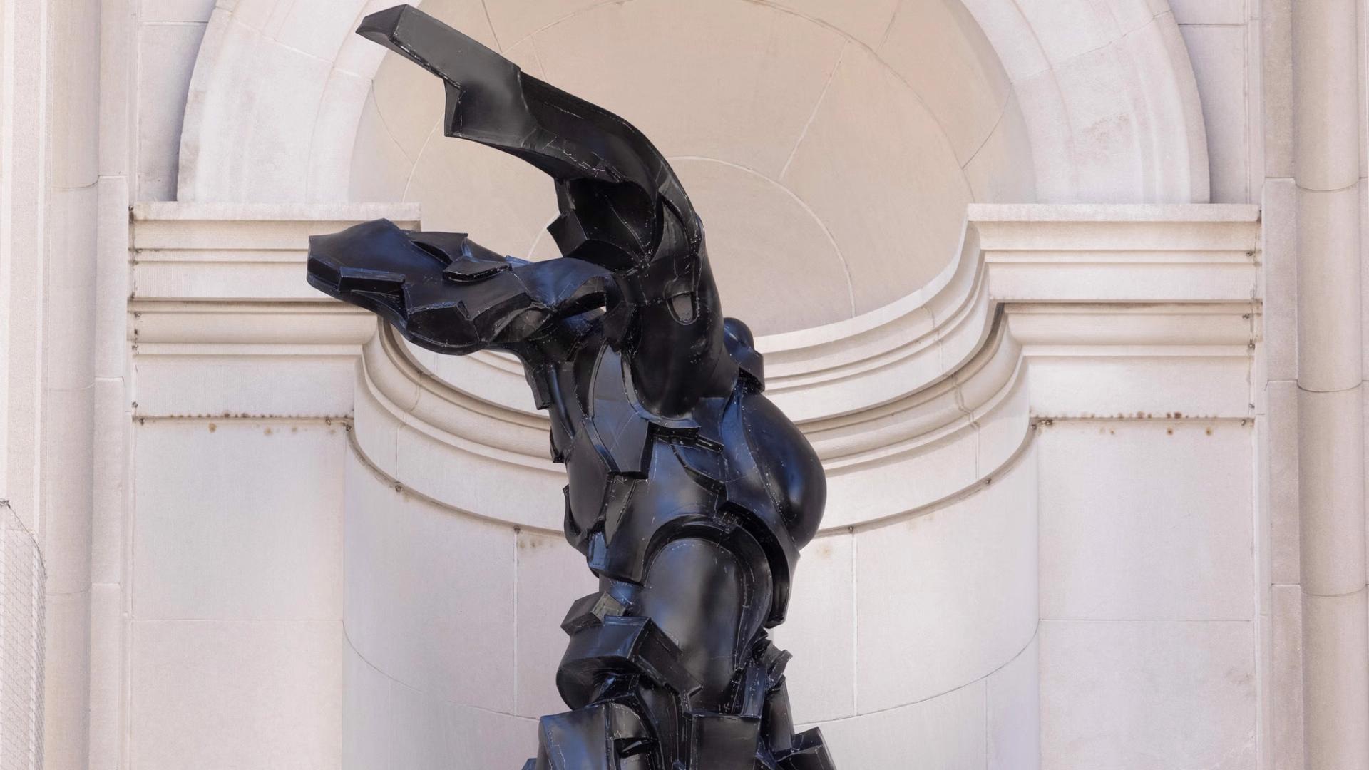 The Genesis Facade Commission: Lee Bul, Long Tail Halo - The ...