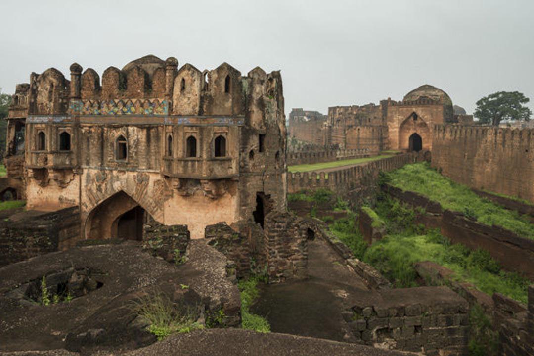 Mastery of Imagination—Sultans of Deccan India with Navina Najat Haidar ...