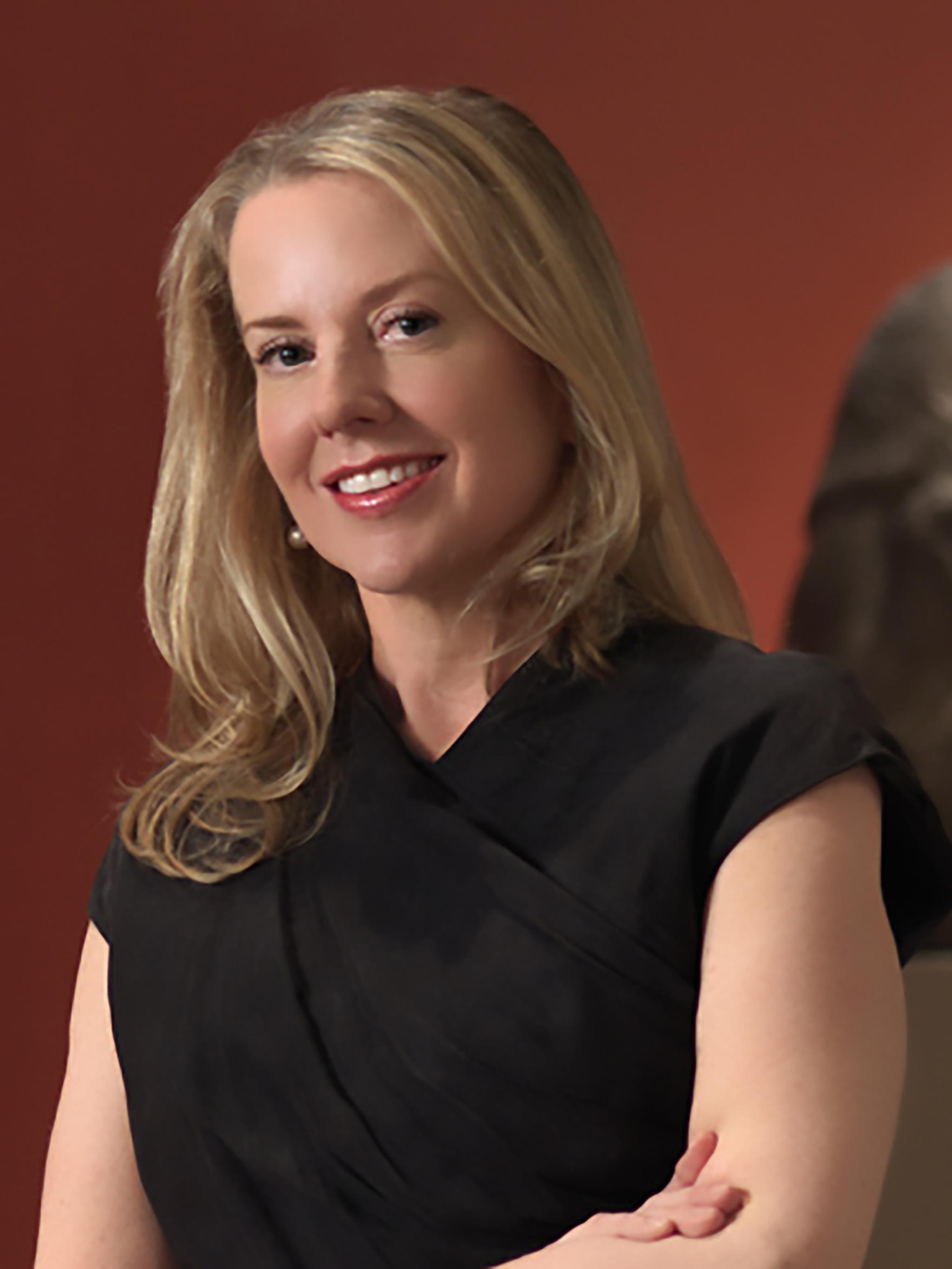 The Red Queen and Her Sisters: Women of Power in *Golden Kingdoms ...