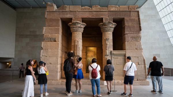 Adult and Personal Groups - The Metropolitan Museum of Art