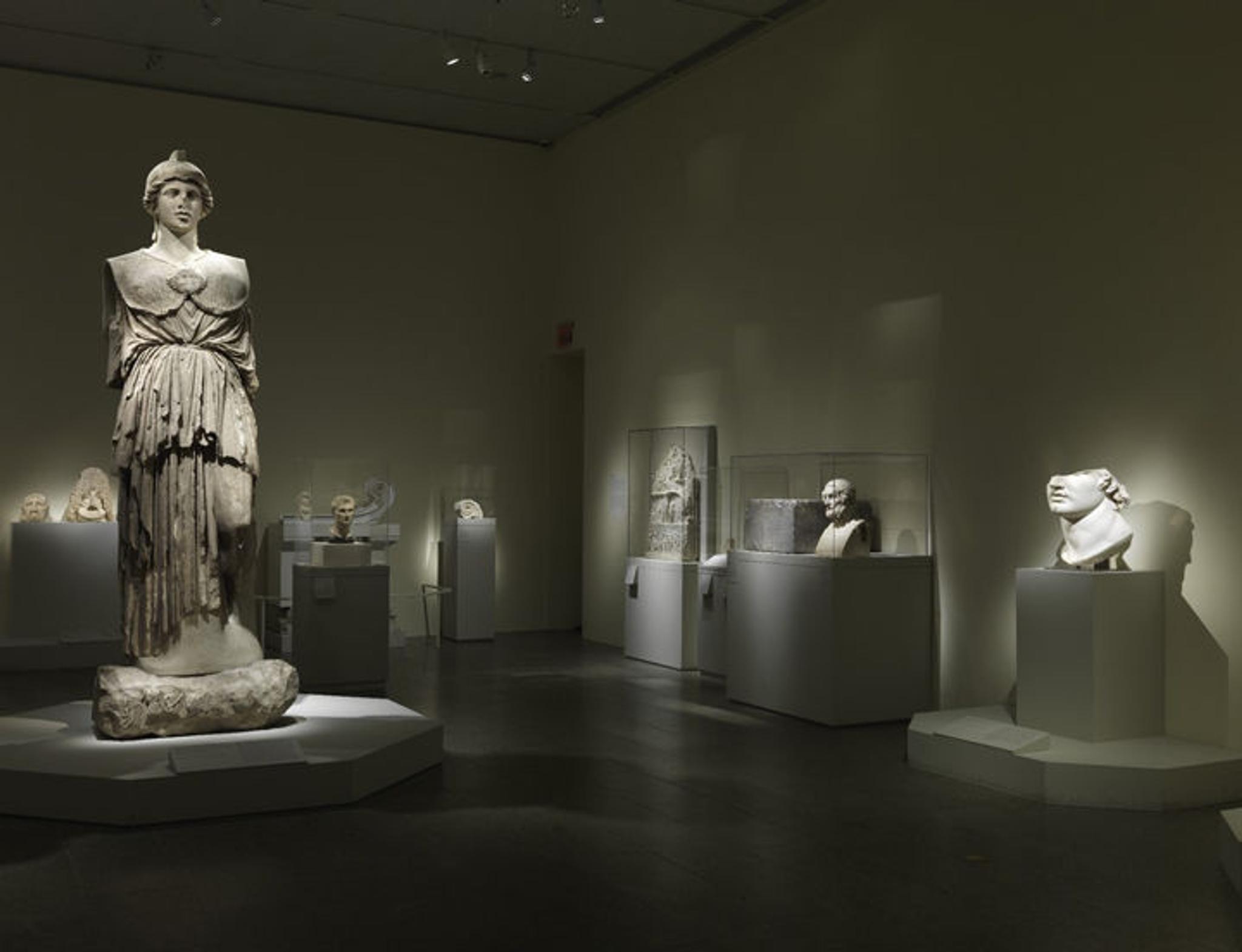 Ancient and Modern Colossal Statues: From Athena Parthenos to the ...
