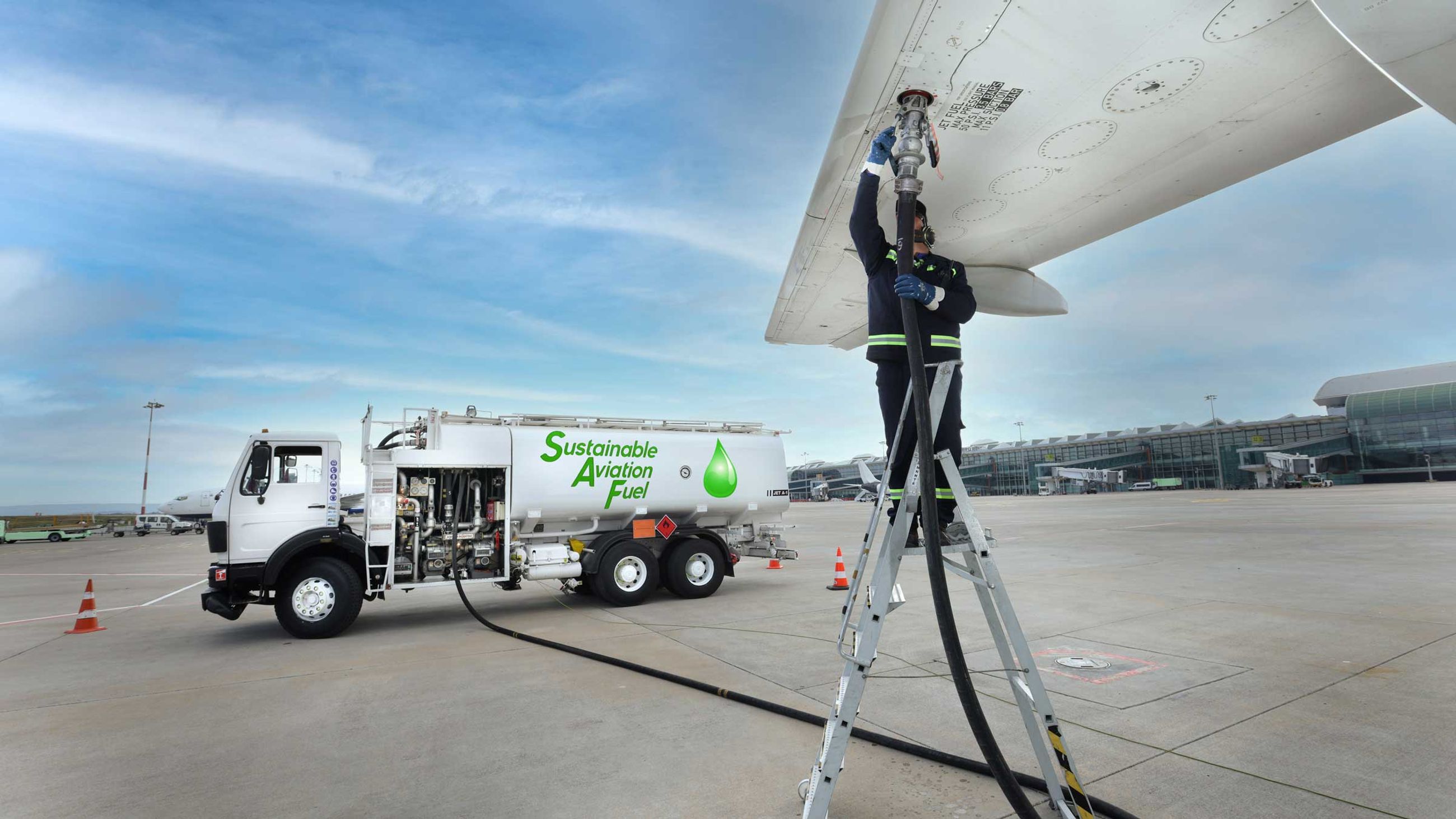 EU rules risk steering sustainable aviation fuel production toward ...