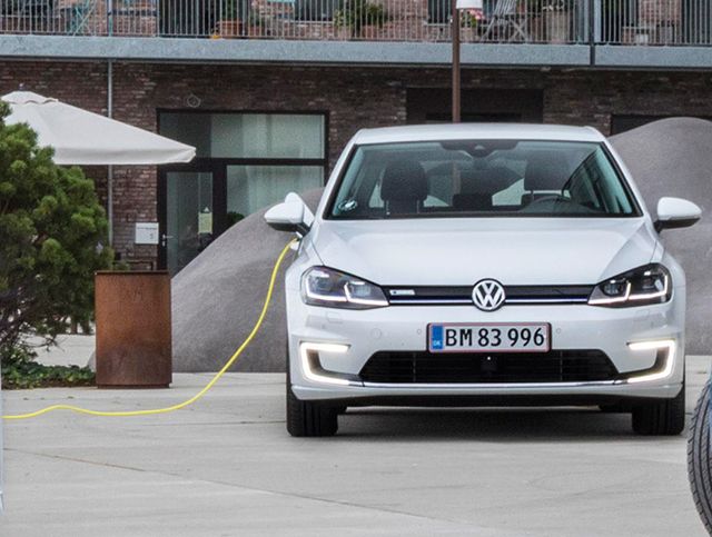 VW e-Golf - helstøbt elbil | FDM
