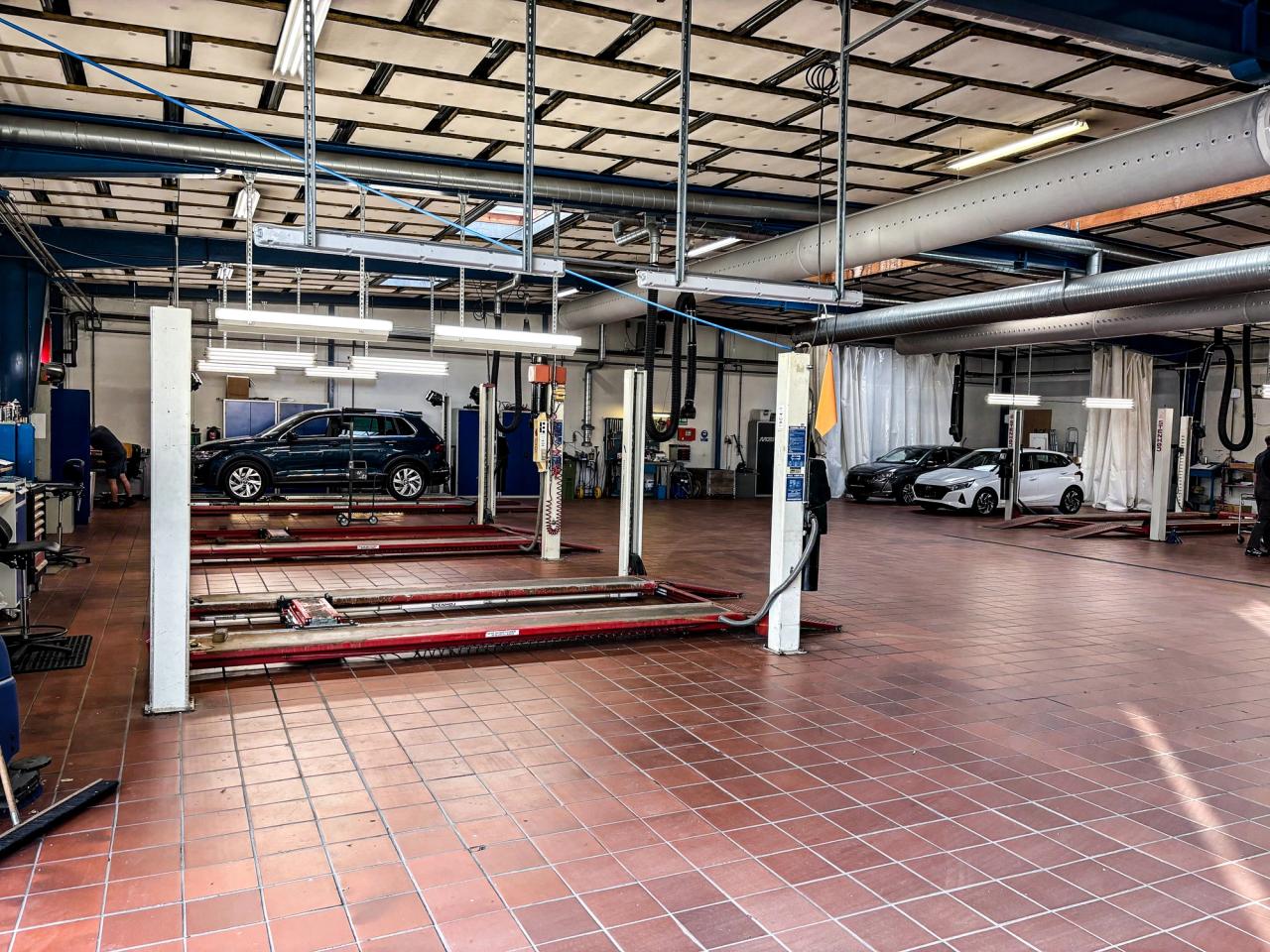 Bilsyn og biltest i Odense – Book tid hos FDM i Odense | FDM