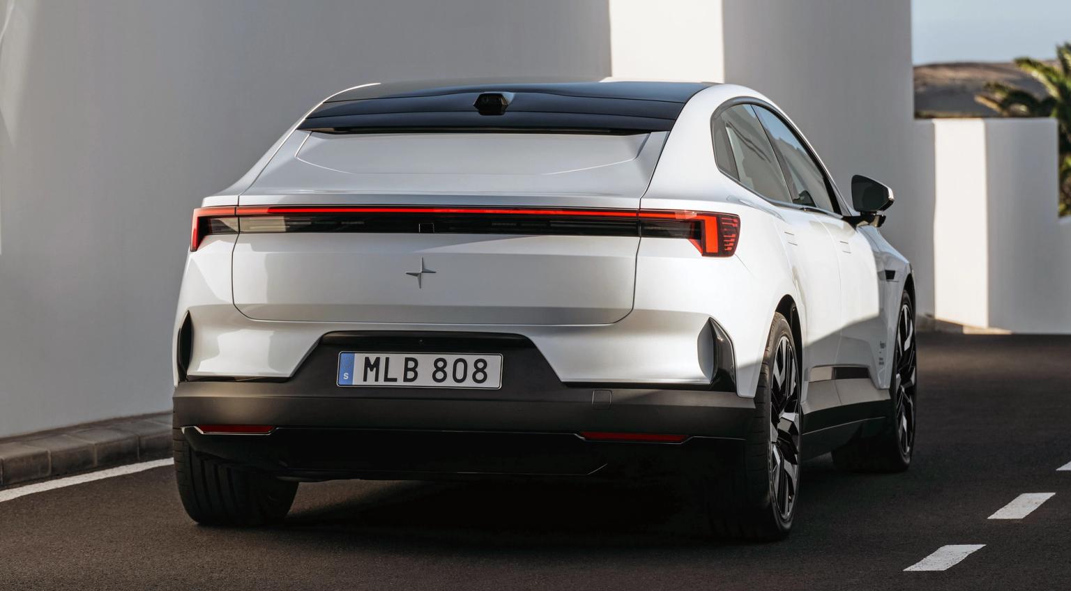 Tovejsladning - nu begynder V2X med Polestar og Clever | FDM