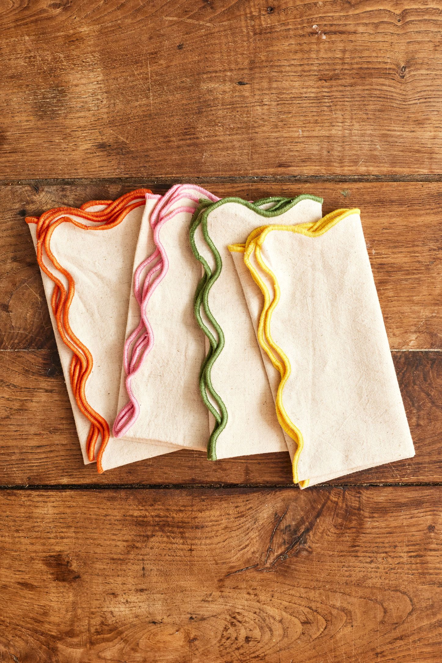 Scalloped Napkins, Set of 4 | Linen Tableware | Big Love