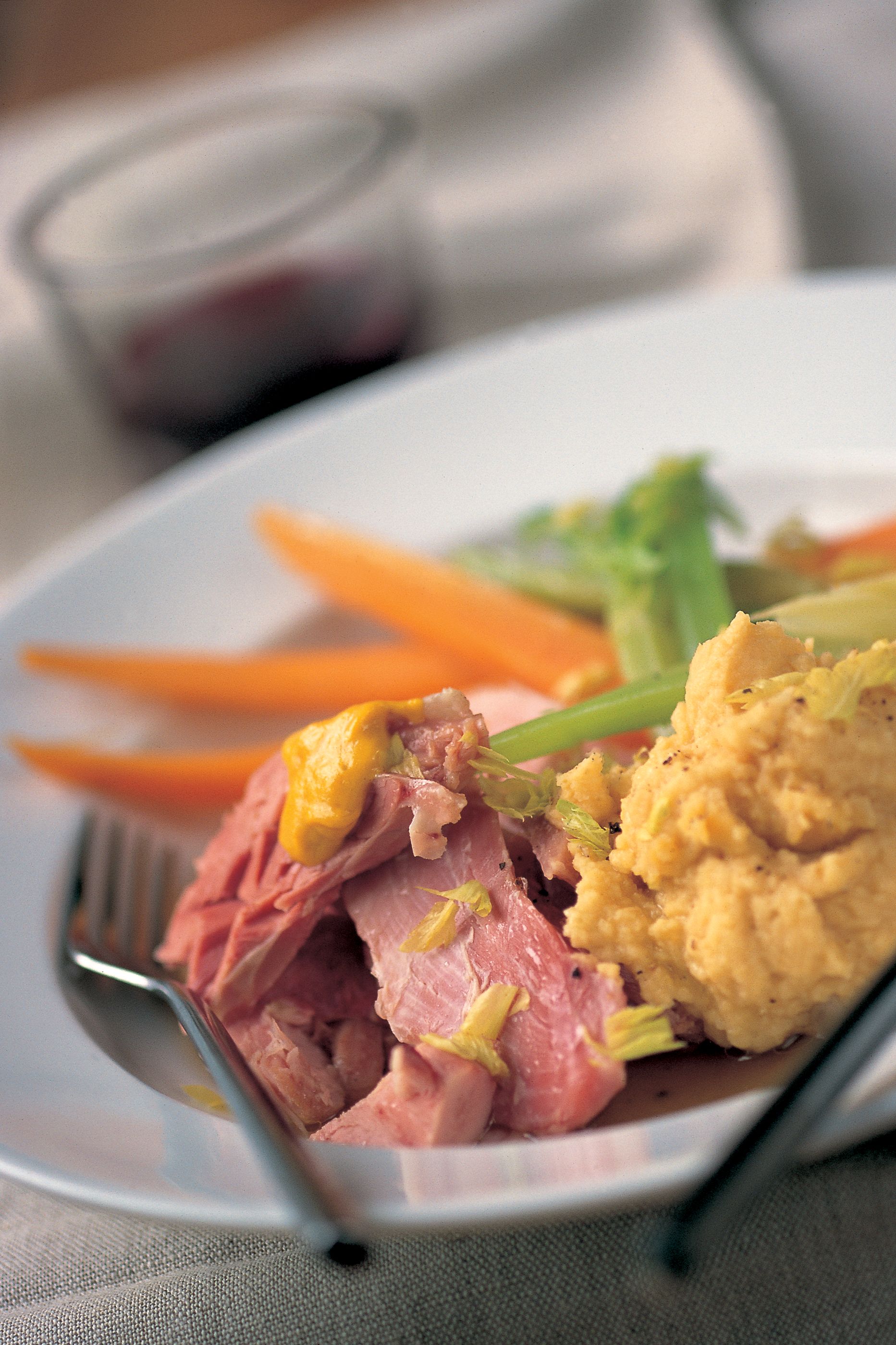 Boiled bacon with pease pudding