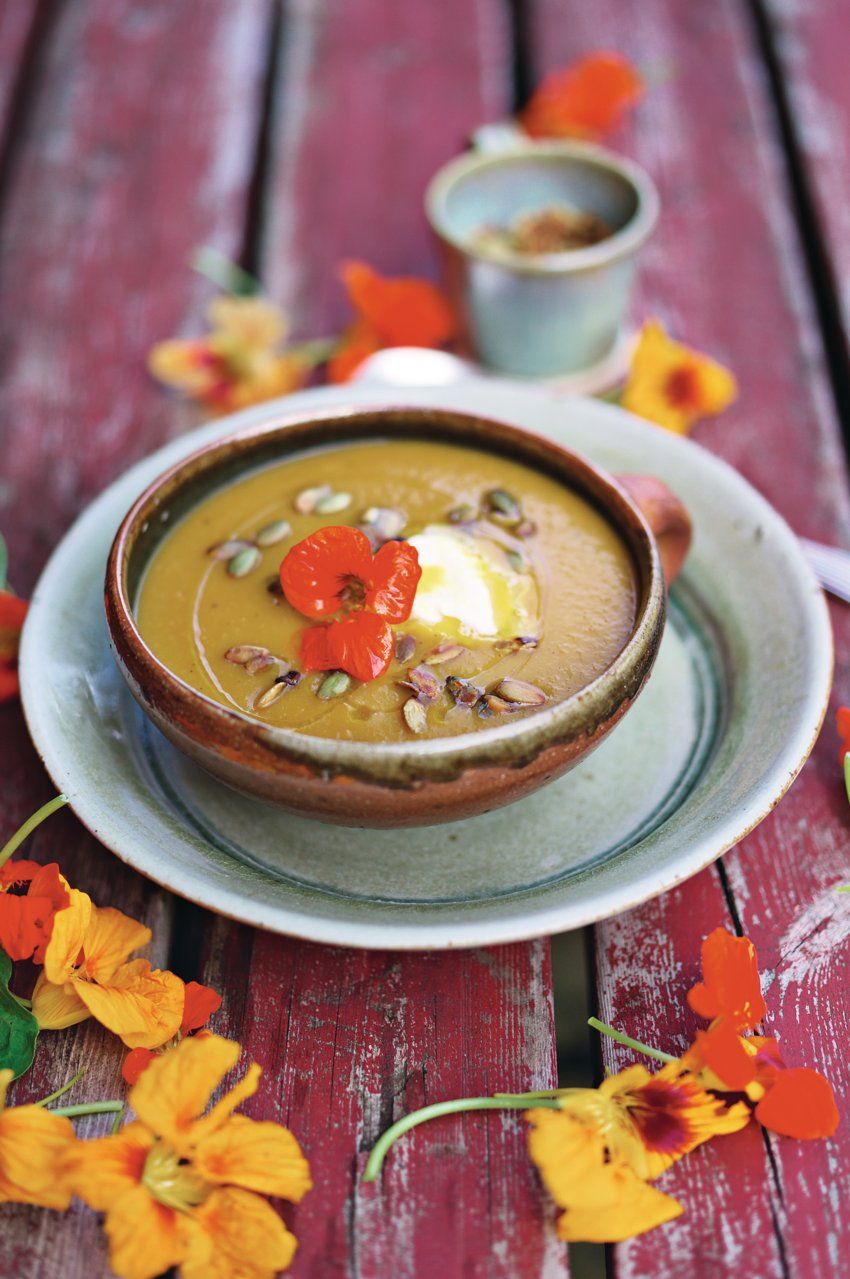 Roasted apple & squash soup