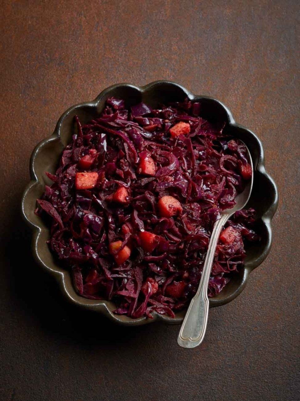 Slow-cooker red cabbage