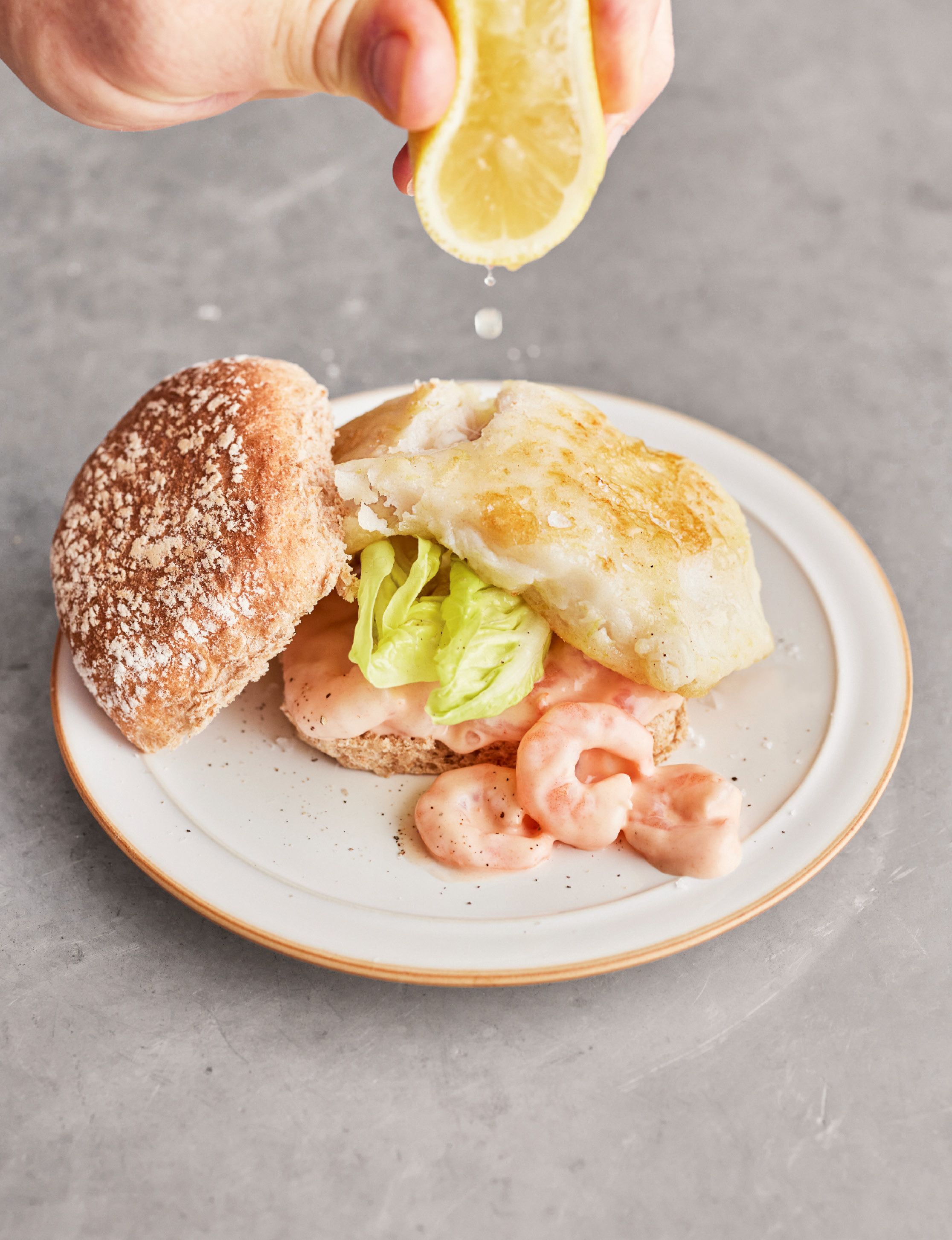 Crispy fish buns