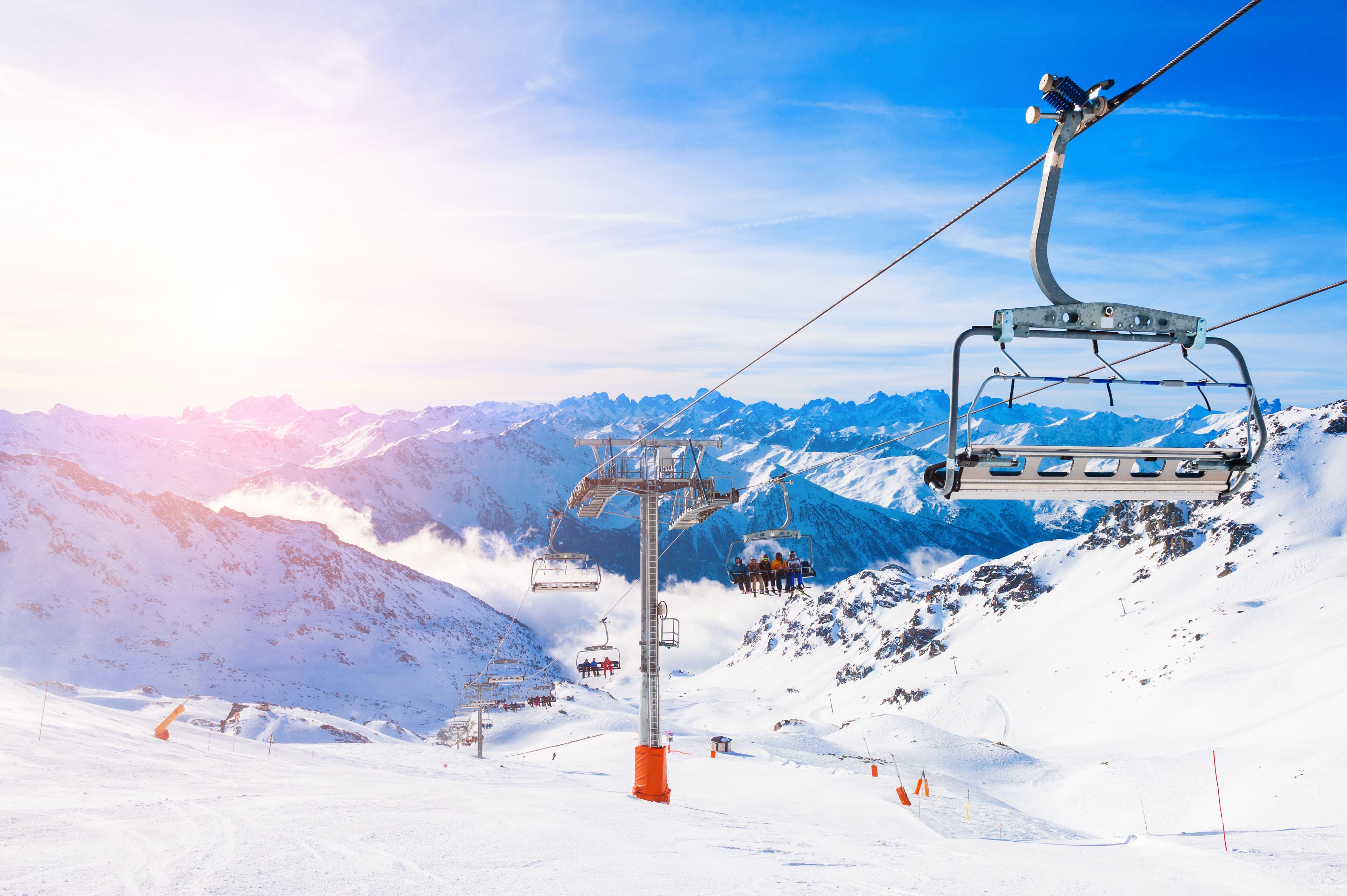 Ski Holidays 2023 from £225 | loveholidays