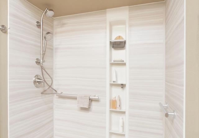Grab Bar Placement Guide for Showers and Tubs | Renuity