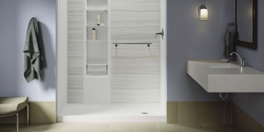 Designing a Shower Without Doors: Benefits of Doorless Showers