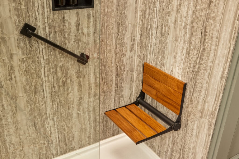 Safe & Accessible Bathroom Ideas for People with Low Vision