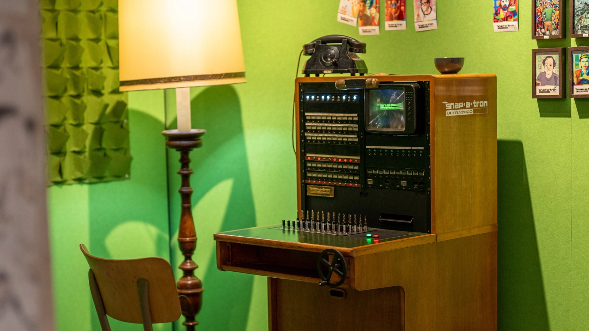 Snap-a-tron Ultra 2000 Deluxe - Kaliber Interactive