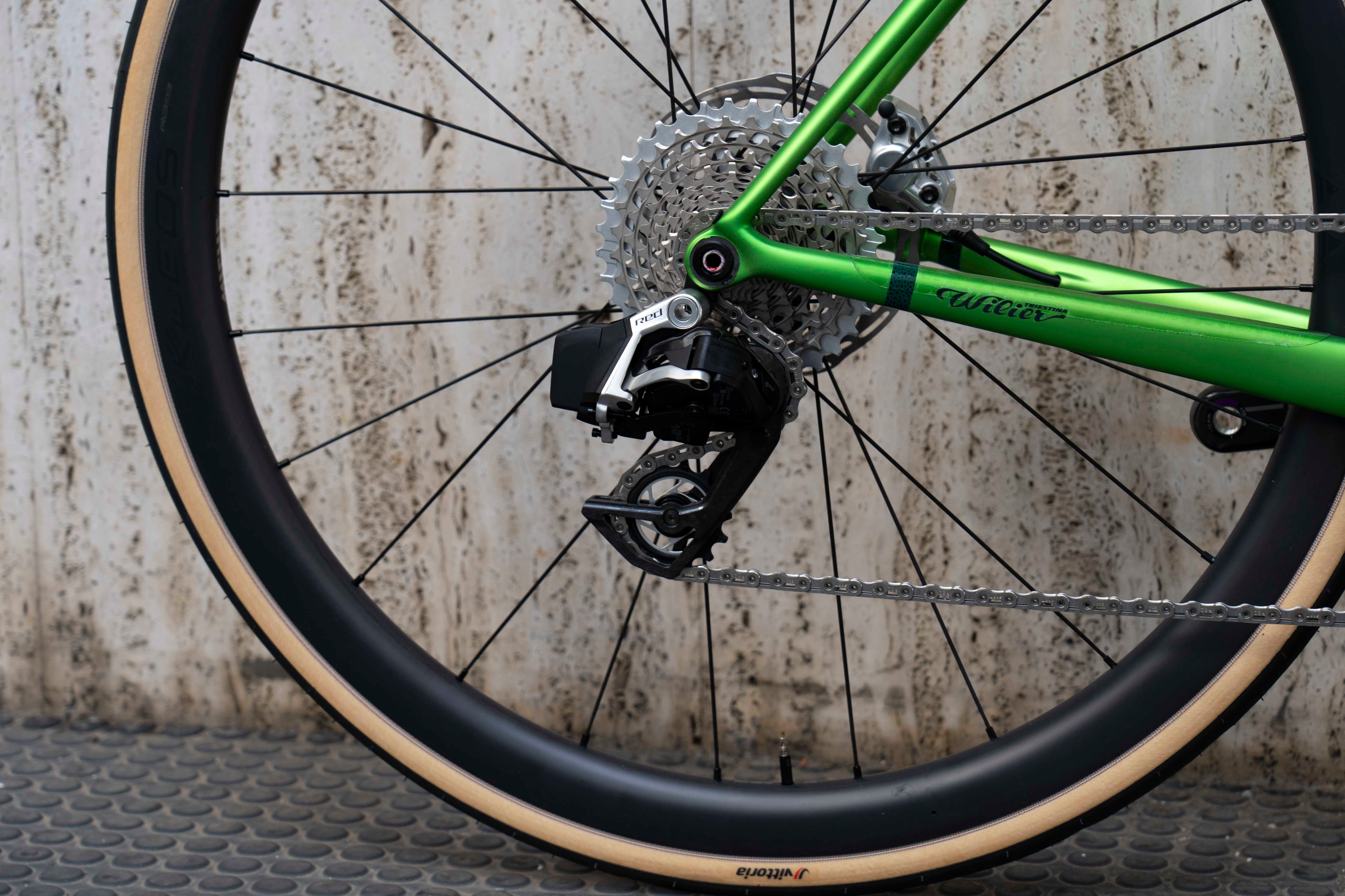 Verticale SLR 2025 | Sram RED AXS E1 2x12 | Size M | Hulk | Complete Bike