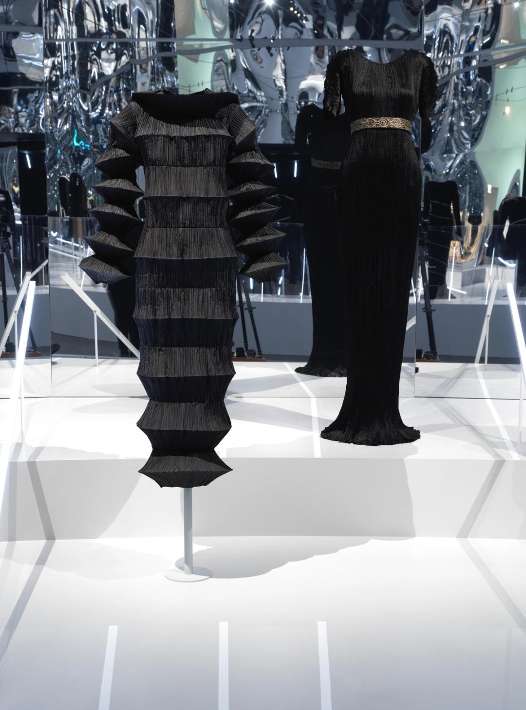 Issey Miyake, ground-breaking Japanese fashion designer and favourite ...