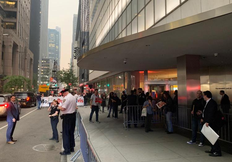 Climate protestors call for ouster of Museum of Modern Art board chair ...